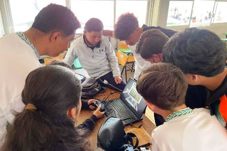 Ofrece Plantel Capula del Cecytem taller de pilotaje de drones ...
